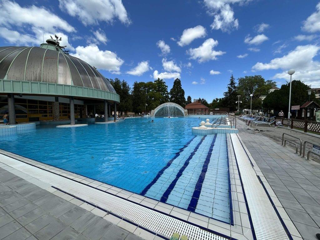 Az Egri Termál- és Strandfürdőben is károkat okozott a vihar, lezárták ...